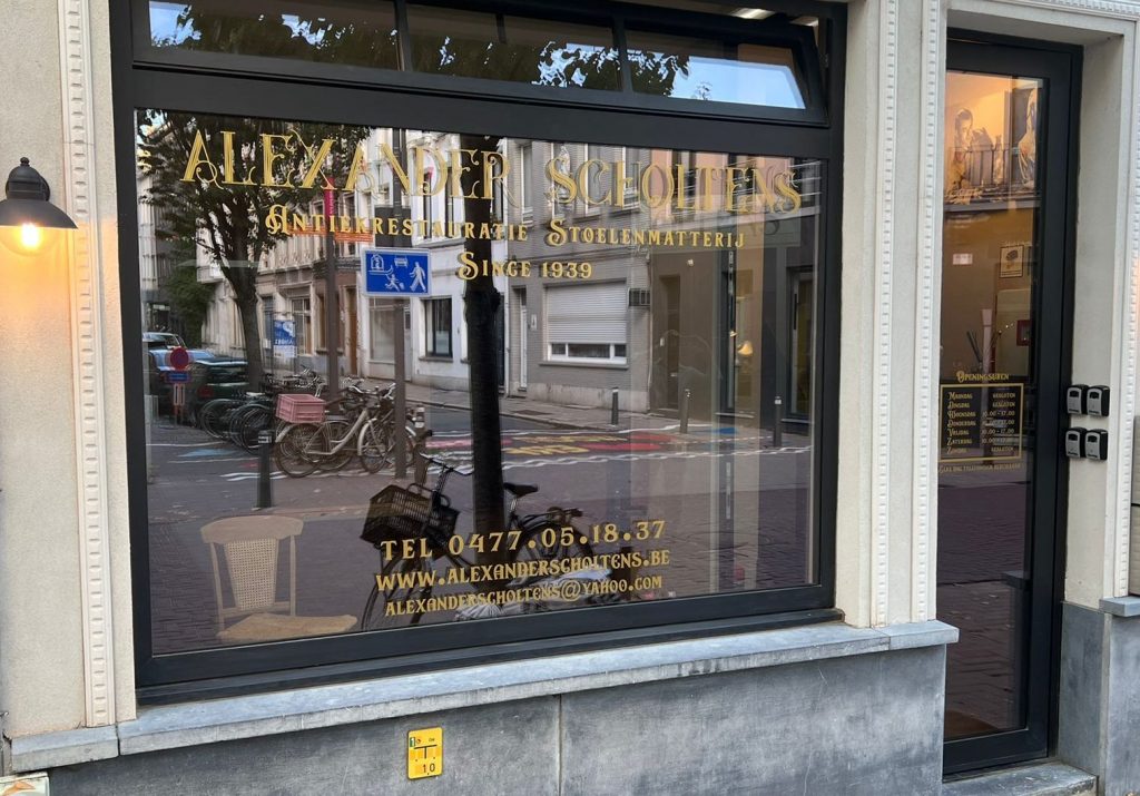 Contact - Alexander & Scholtens Stoelenmatterij